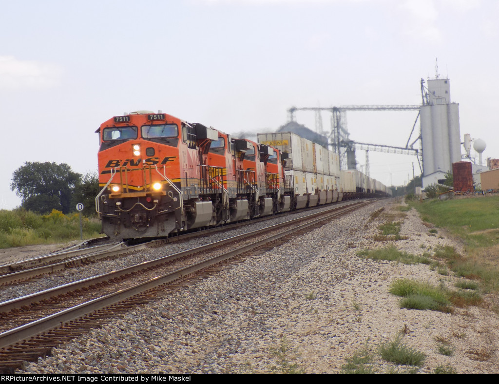 BNSF 7511